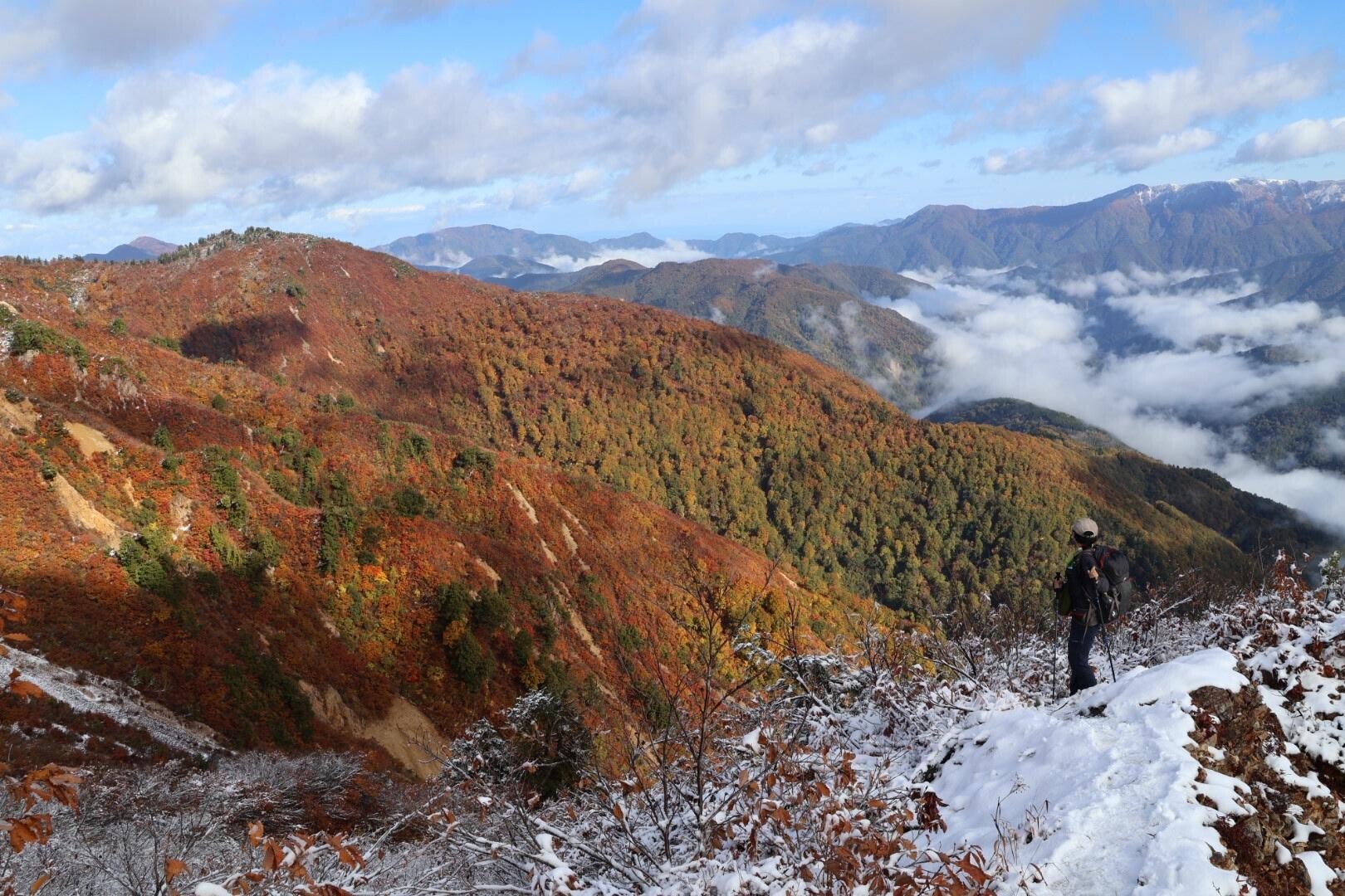 雪 ️と紅葉🍁の三方岩岳 / yuki yamaさんの三方岩岳・妙法山の活動データ | YAMAP / ヤマップ