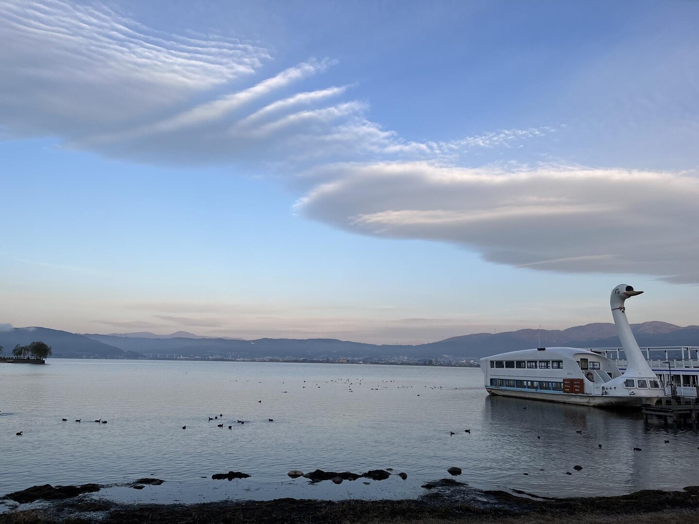 諏訪湖ナウです ひんやり朝散歩🚶‍♀️... / yayokoさんのモーメント | YAMAP / ヤマップ
