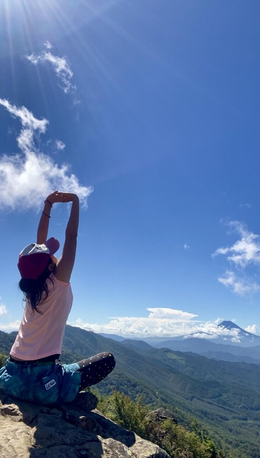 山ヨガ 贅沢絶景、大菩薩嶺⛰️🧘 / Ayakaさんのウォーキングの活動データ | YAMAP / ヤマップ