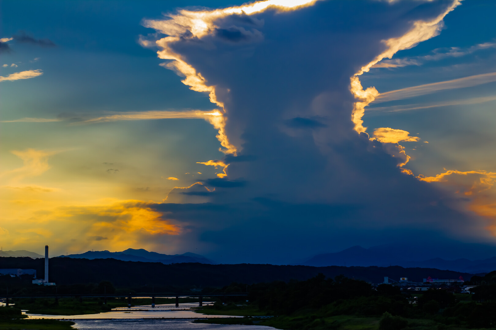 夕方の夏の雲。 8月7日撮影。 / stripeさんのモーメント | YAMAP / ヤマップ