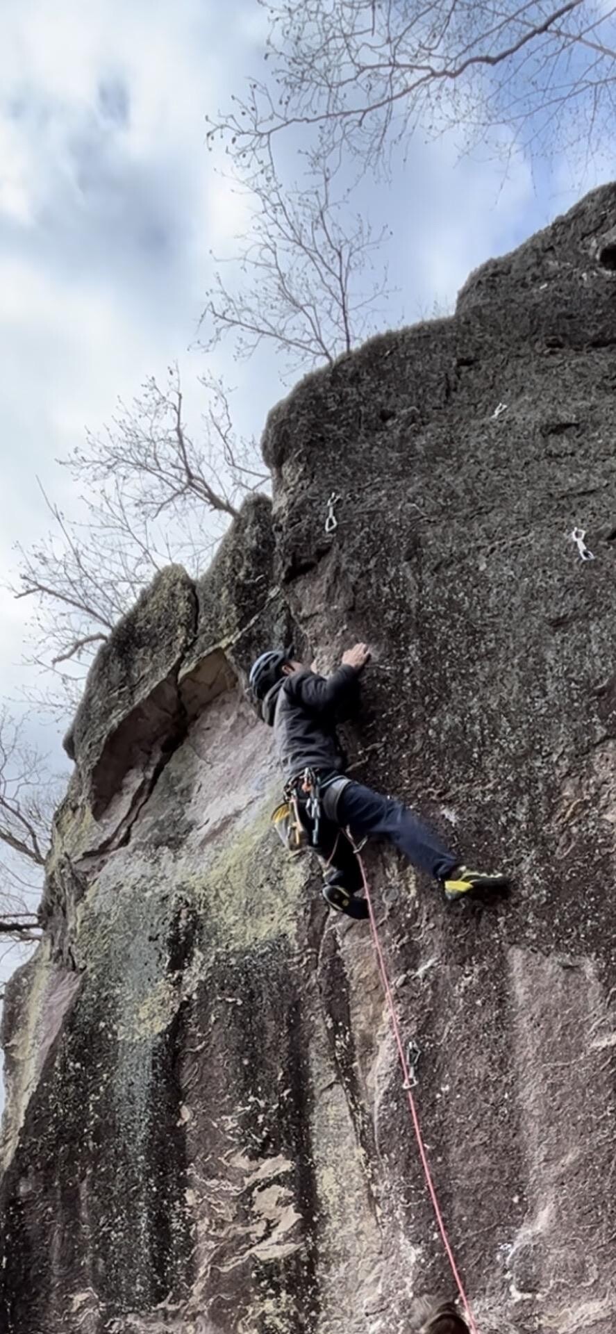 【湯河原幕岩】垂壁伝説（5.11b） / ryotaさんのクライミングの活動データ | YAMAP / ヤマップ