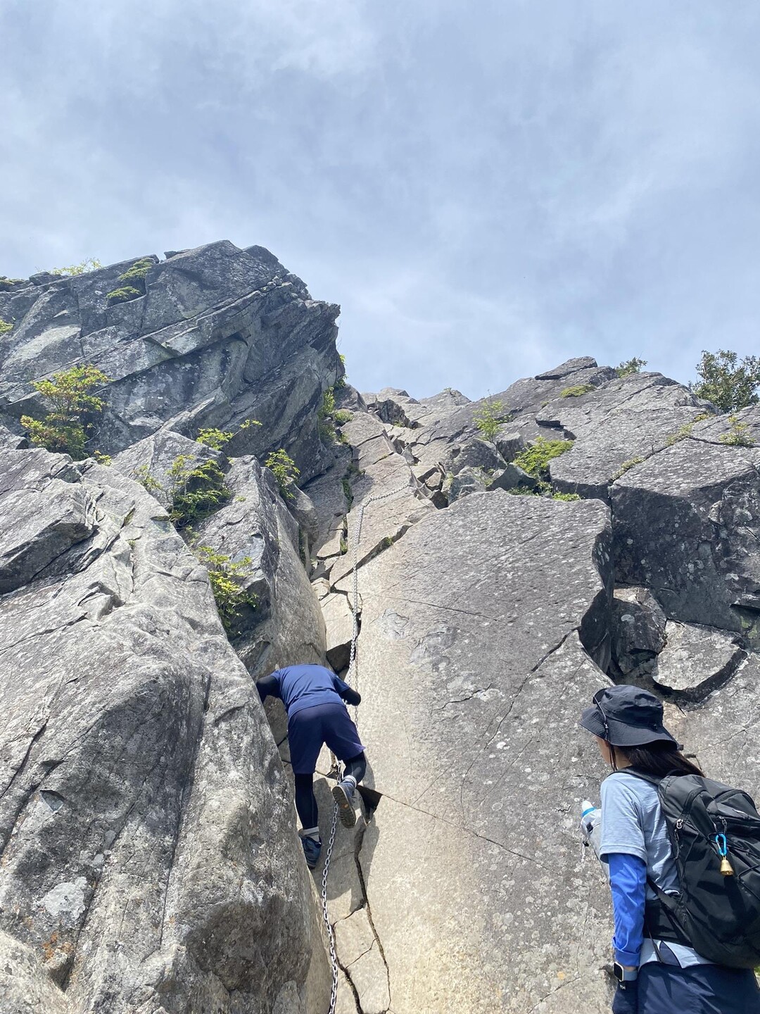 乾徳山にグループ登山 / ken-sukeさんの乾徳山・黒金山の活動データ | YAMAP / ヤマップ