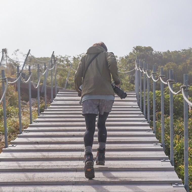 大山朝駆け...(lll-ω-)ﾁｰﾝ からの大絶景🥹 / aaaki(öᴗ