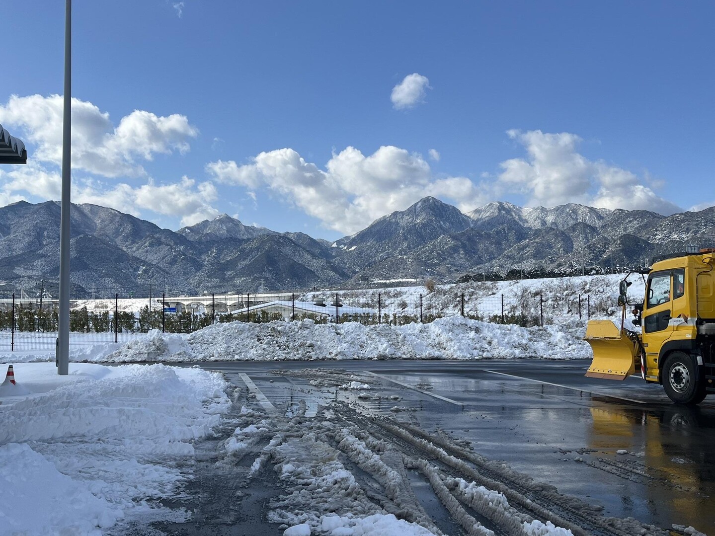仕事で菰野に。 鈴鹿セブンも雪化粧。 / kuniさんのモーメント | YAMAP / ヤマップ