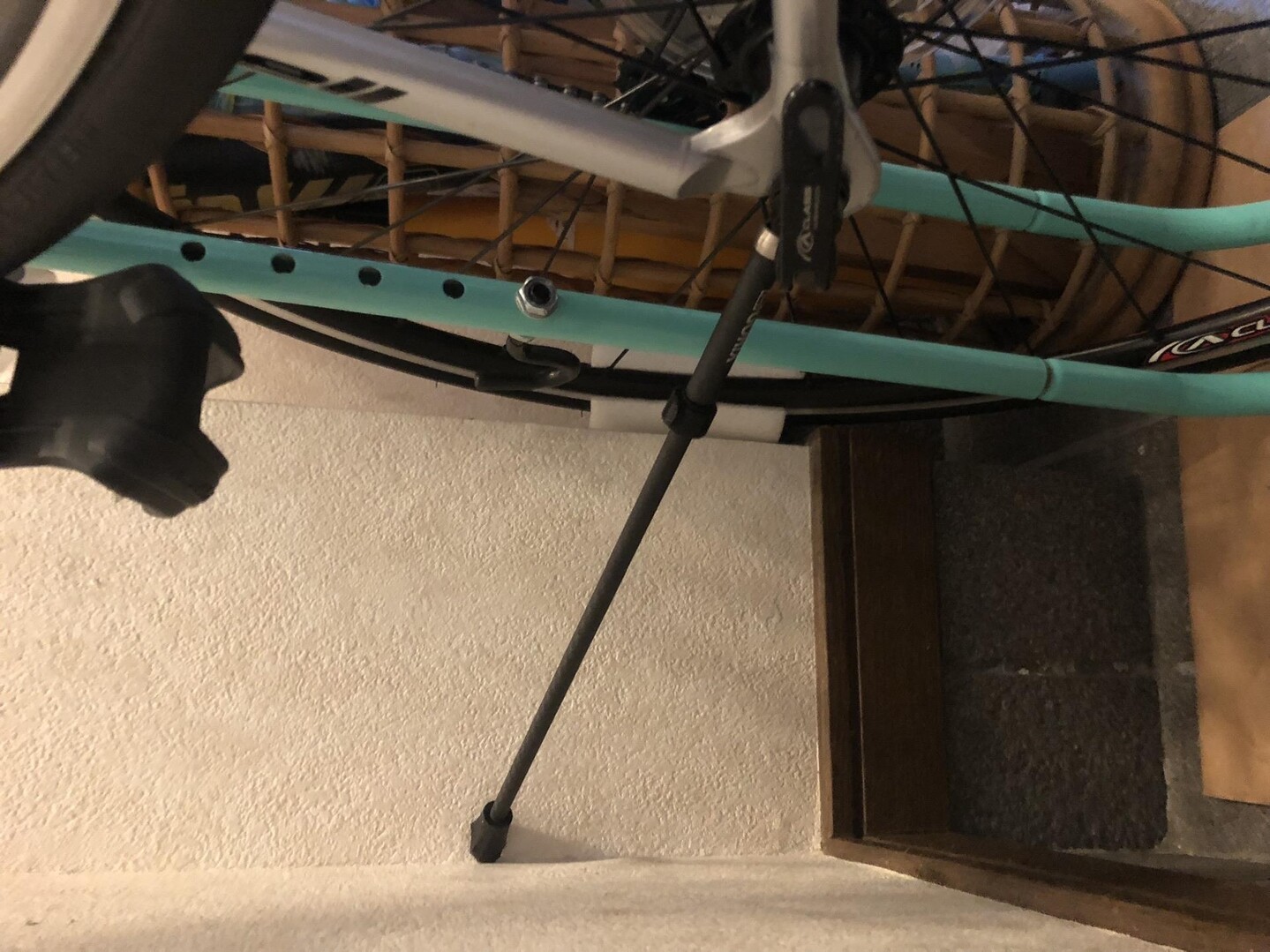 自転車にサイドスタンドとパーキングブレー... / osamさんのモーメント | YAMAP / ヤマップ