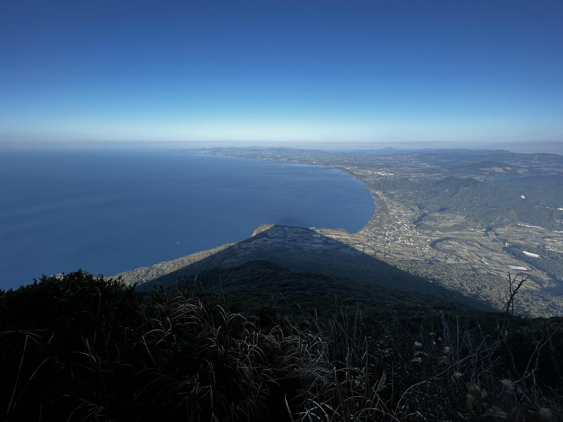 開聞岳から撮った巨大なその影。影開聞岳 ... / Bii&Guunさんのモーメント | YAMAP / ヤマップ