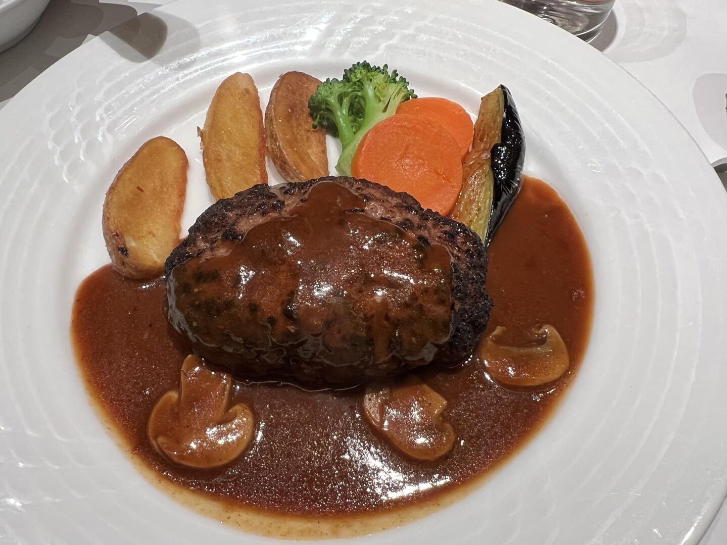 神戸元町🚢L’Amiで友人と新年会 例... / yamadoriさんのモーメント | YAMAP / ヤマップ