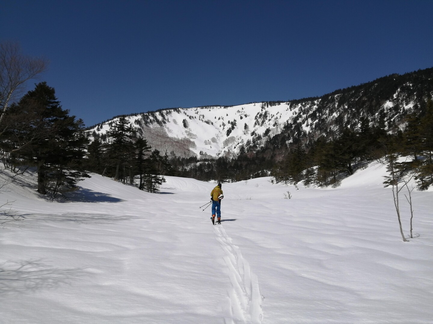 草津～国道最高地点BC / Mt.yuさんの草津白根山・湯釜の活動データ | YAMAP / ヤマップ