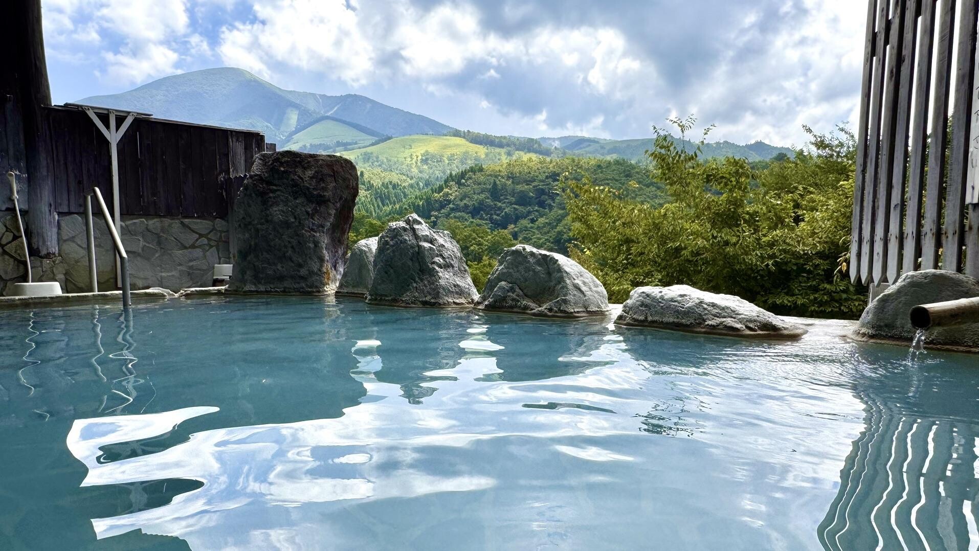 くじゅうの♨️休足日 “あれ”じゃない方の ⛰️“中岳”🚶‍♂️@九重町 / 𝑺𝒕𝒂𝒓⭐️𝑪𝒓𝒐𝒔𝒔さんの涌蓋山・猟師山の活動データ | YAMAP / ヤマップ