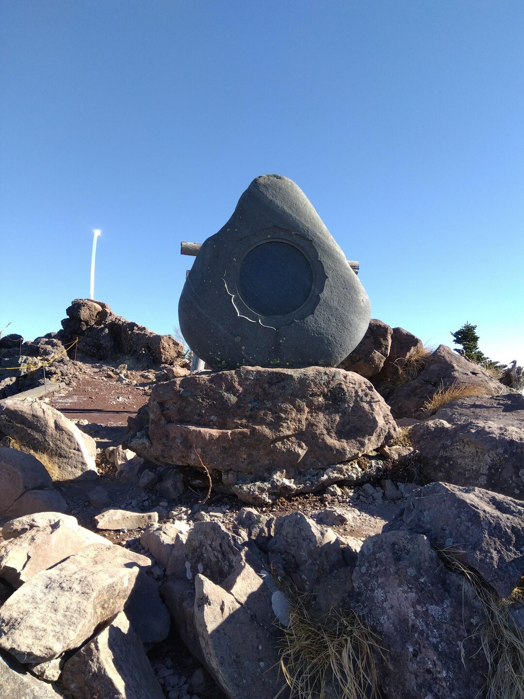 男体山「中宮祠登拝門」 / asonさんの夕日岳・薬師岳の活動データ | YAMAP / ヤマップ