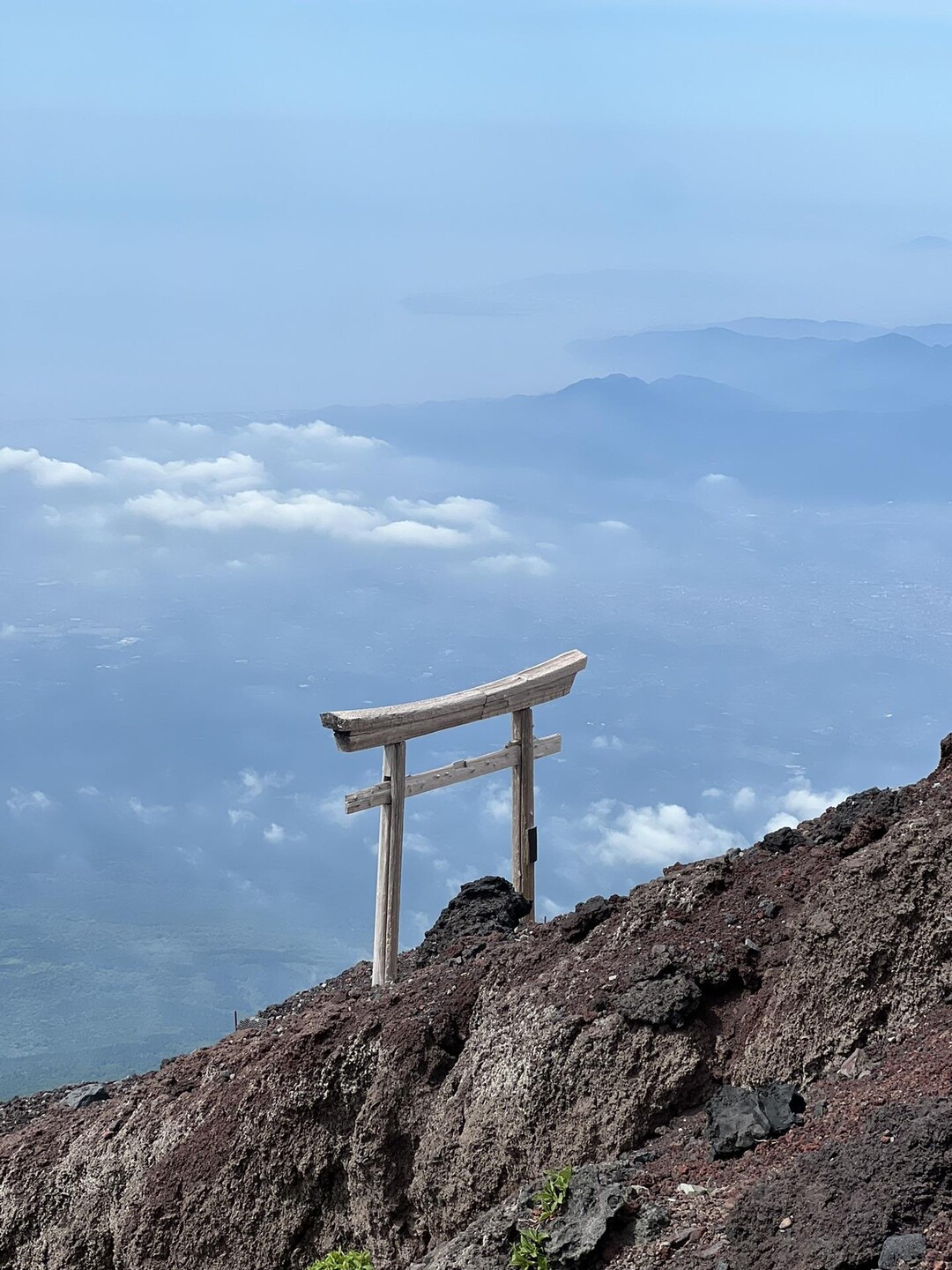 ふーじーはニーッポンいちのやま～♪ 富士宮ルートからの富士山（標高3776m） / チーカーさんの富士山の活動データ | YAMAP / ヤマップ