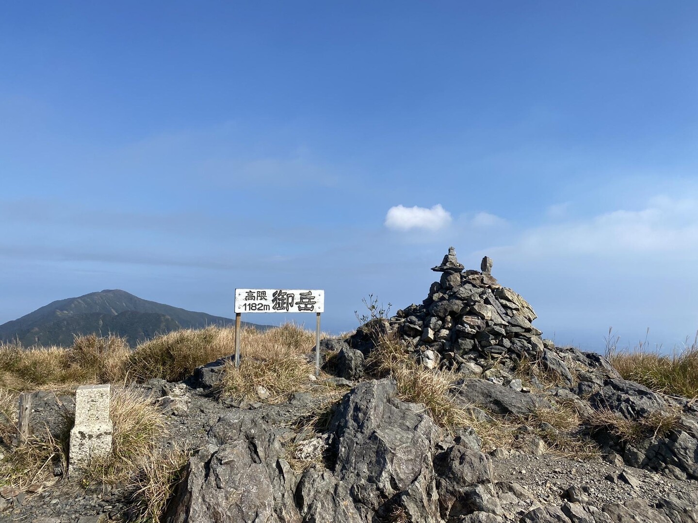 忠兵衛岳・御岳・妻岳 / joyさんの高隈山・大箆柄岳・御岳の活動データ | YAMAP / ヤマップ