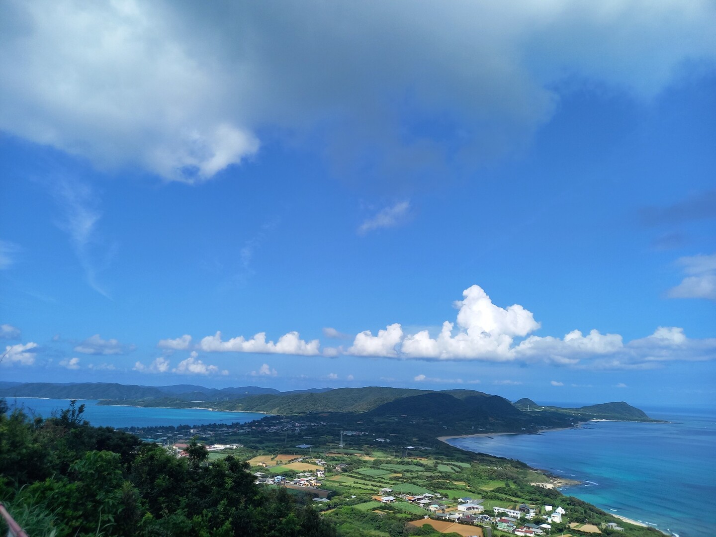 「2つの海が見える丘」 奄美北部の一番く... / けん坊さんのモーメント | YAMAP / ヤマップ