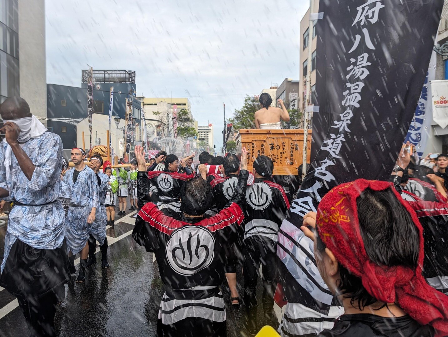 別府温泉~♨️お湯ぶっかけ祭り220トン~‼️ / k501さんの由布岳・鶴見岳の活動データ | YAMAP / ヤマップ