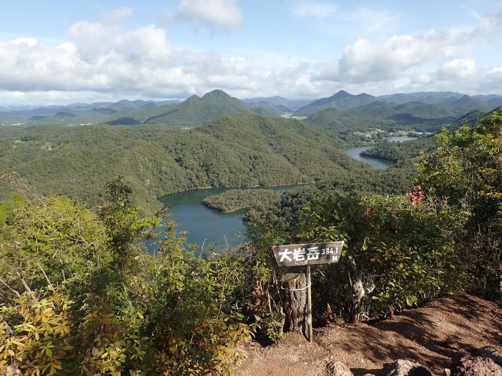 大岩ヶ岳・西大岩ヶ岳・東大岩ヶ岳・丸山 / サボテンライダーt2さんの大岩ヶ岳の活動データ | YAMAP / ヤマップ