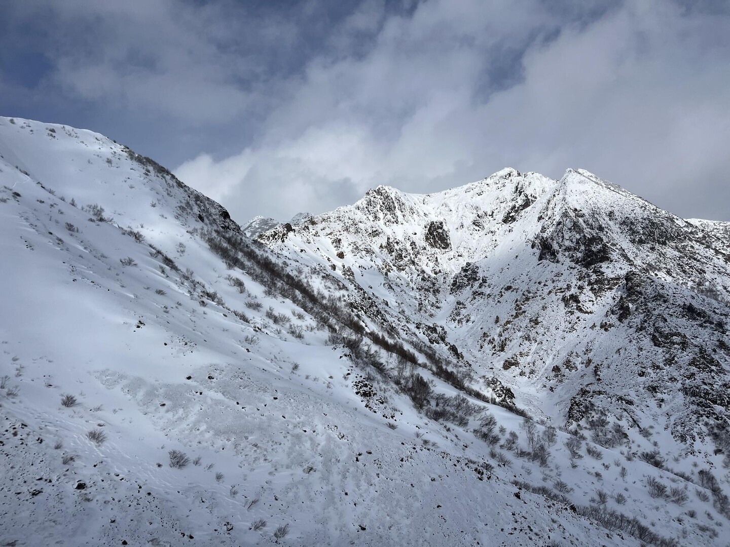 茶臼岳(那須岳)・剣が峰 / so!yo!さんの茶臼岳（那須岳）・三本槍岳・赤面山の活動データ | YAMAP / ヤマップ
