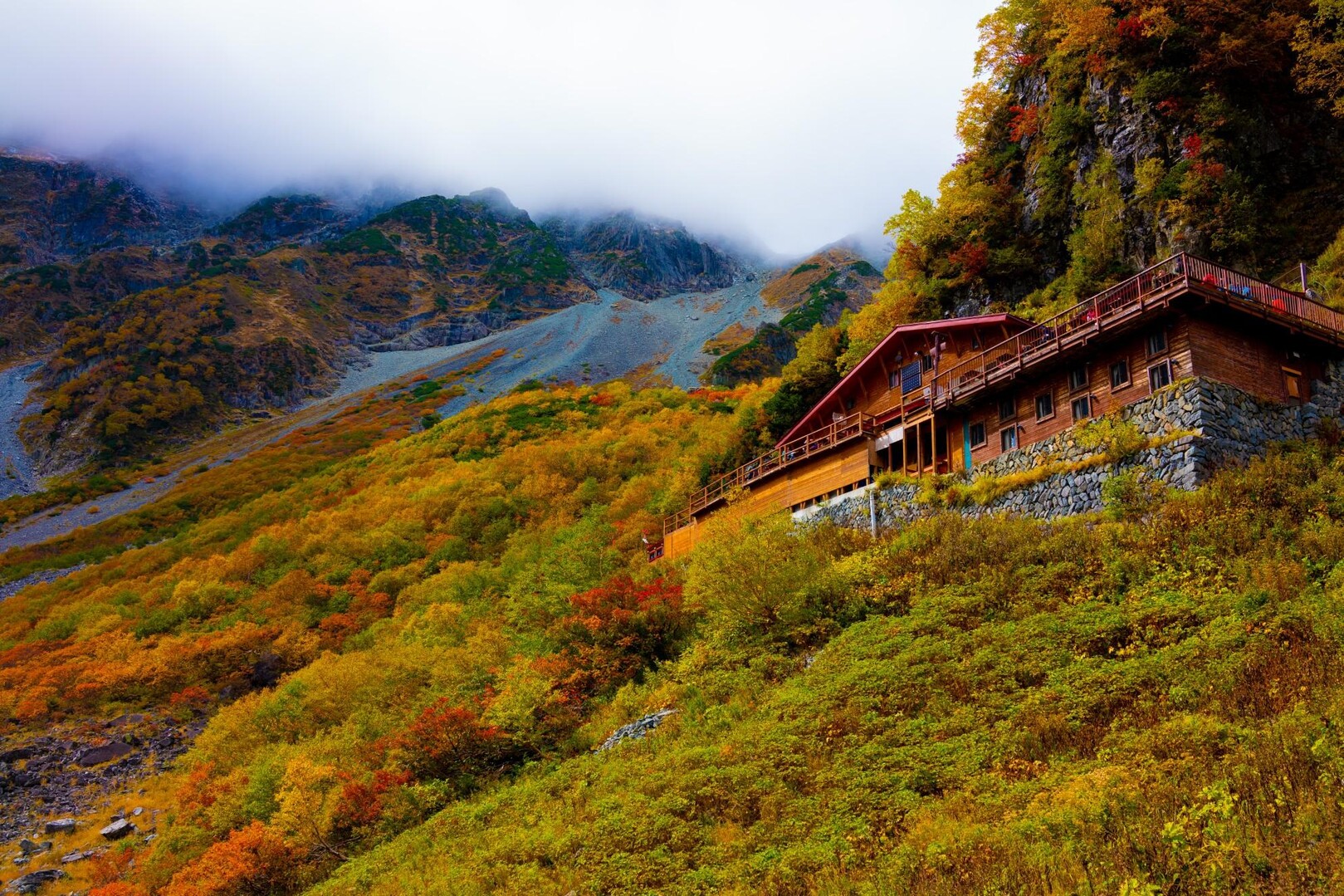 涸沢カール紅葉満喫🍁2022-10-07 / obuchanさんの槍ヶ岳・穂高岳・上高地の活動データ | YAMAP / ヤマップ