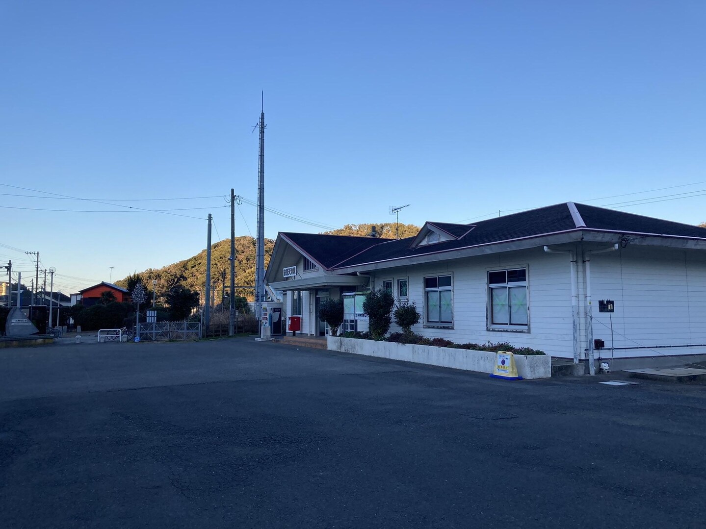 駅前登山🚃安房天津駅から久留里駅 / 石尊山の写真2枚目 / JR外房線の安房天津駅に7:03着。 | YAMAP / ヤマップ