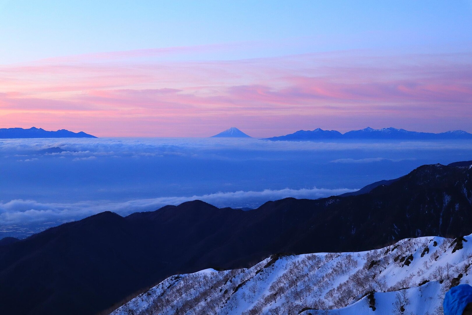雪山の燕岳（その2）GW 5/3 / まるまるお化けさんの燕岳・餓鬼岳・唐沢岳の活動データ | YAMAP / ヤマップ
