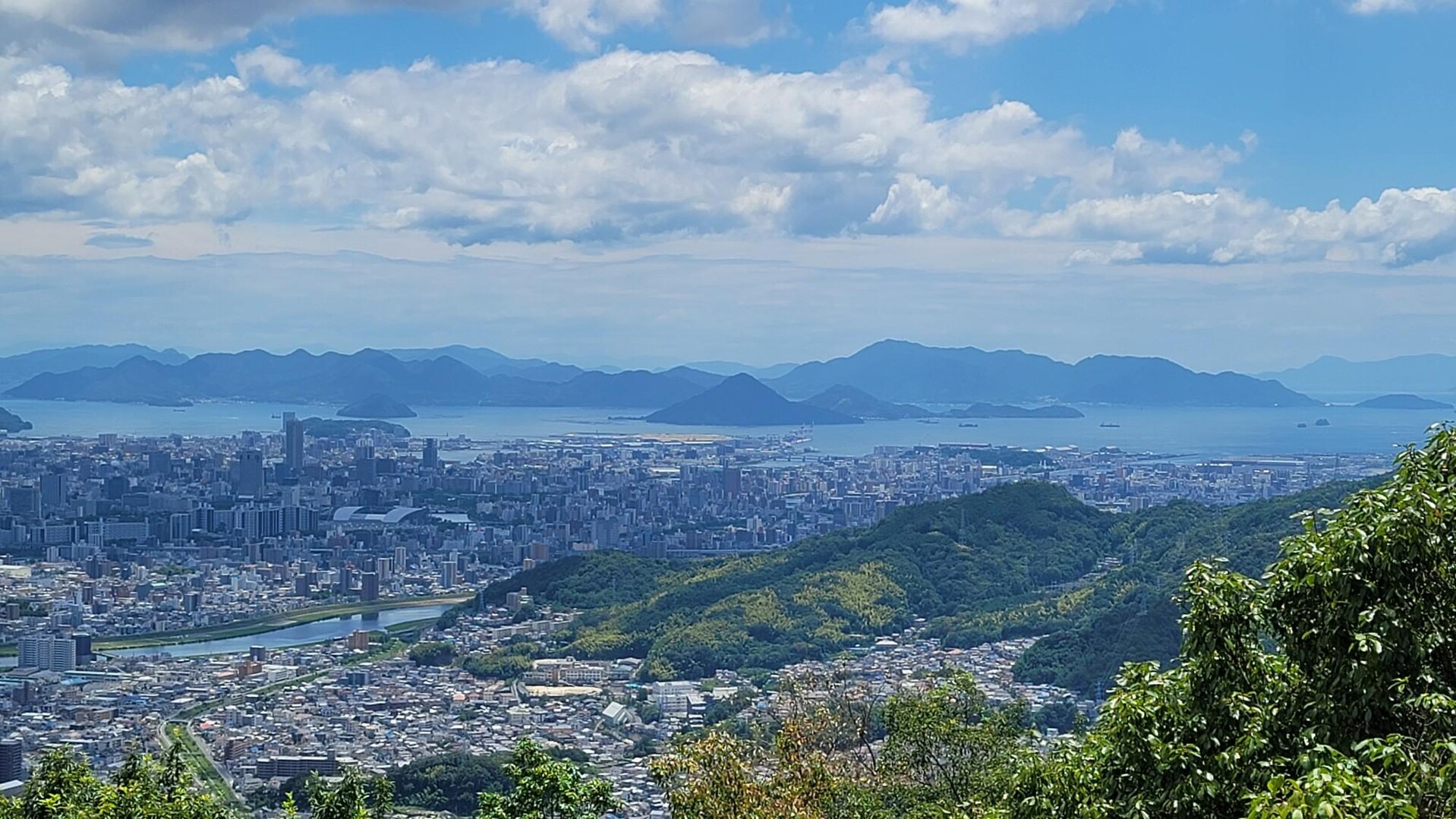 平和な今に感謝です 武田山 / Lennonさんの広島南アルプス（武田山・三滝山・鈴ヶ峰）の活動データ | YAMAP / ヤマップ