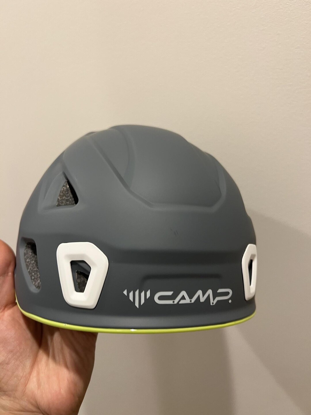 登山用ヘルメットCAMPストームを購入 ... / とみーさんのモーメント | YAMAP / ヤマップ