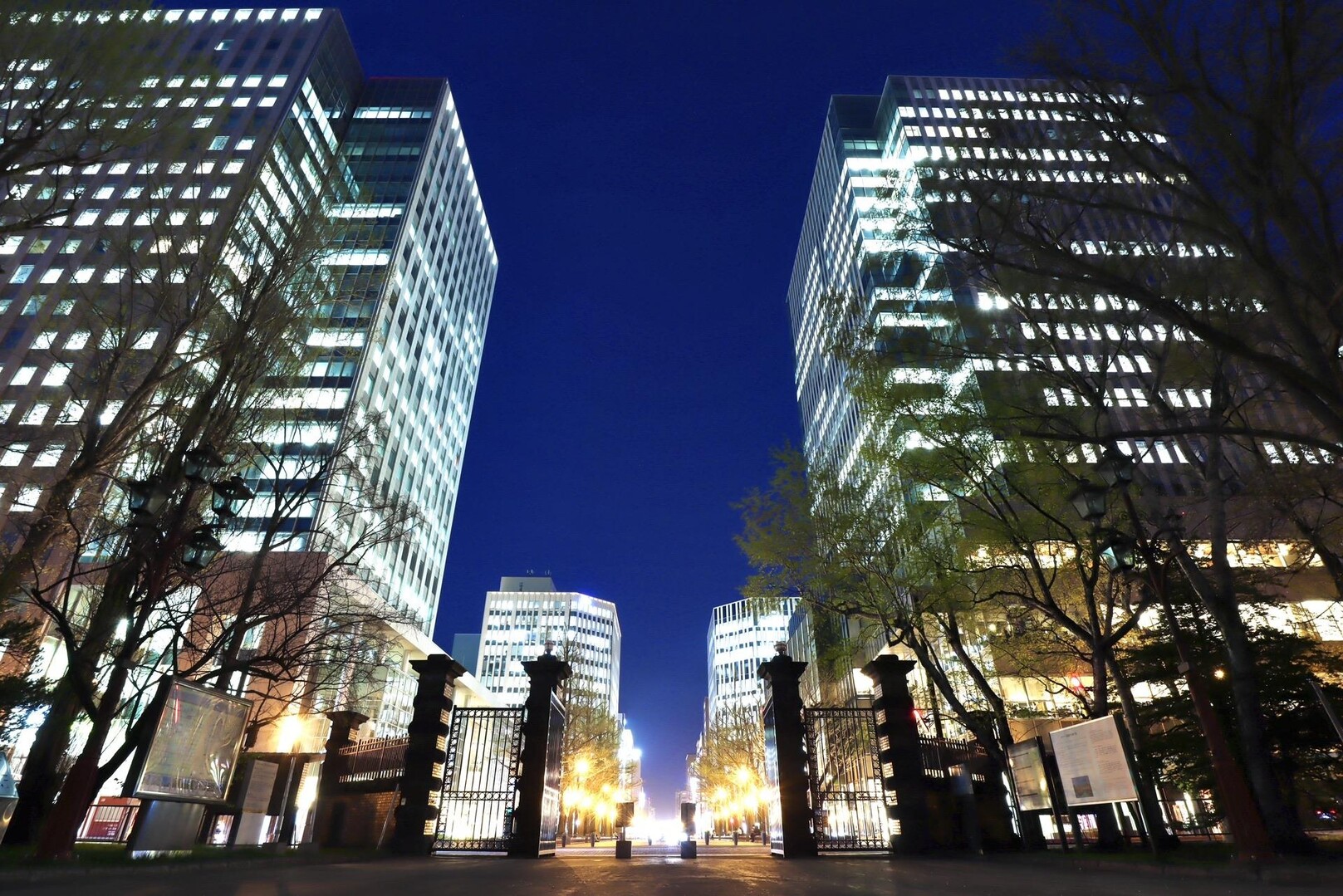 今宵は🍺 明日は山に行くぞ！ 道庁赤れ... / kojiyadさんのモーメント | YAMAP / ヤマップ