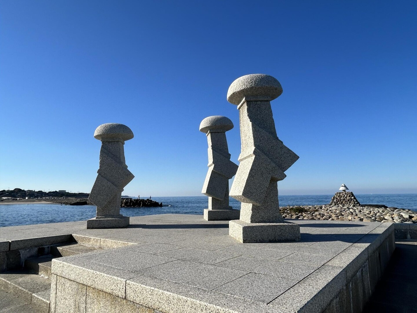 久しぶりに菊港⚓️にある 「波しぐれ三度... / 💖🐰Roco🐰💖さんのモーメント | YAMAP / ヤマップ