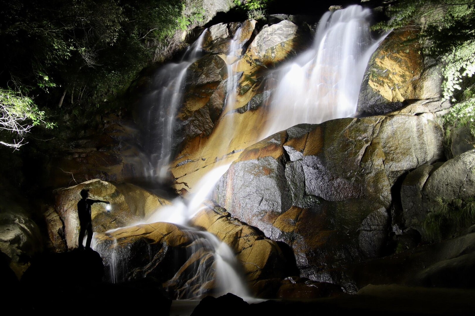 妹背の滝（広島県大野町） ライトアップ行... / GONKEさんのモーメント | YAMAP / ヤマップ