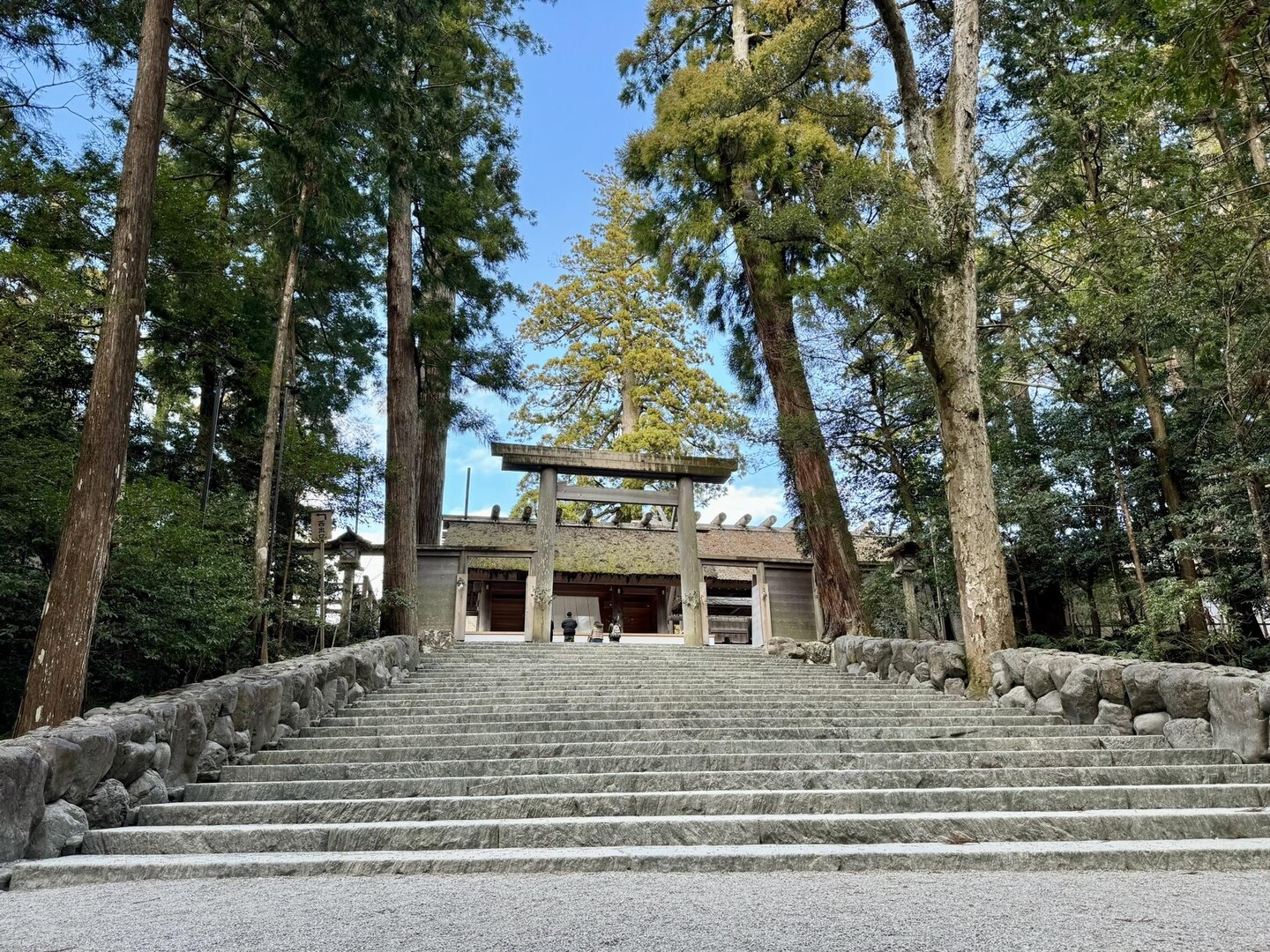 朝熊ヶ岳・朝熊ヶ岳（南峰）・朝熊山・山上公苑・朝熊山（西峰）・一宇田の頭 東峰・楠部山・岩井田山 / OKさんの朝熊ヶ岳（朝熊山）・鼓ヶ岳・鷲嶺（袴腰山）の活動データ | YAMAP / ヤマップ