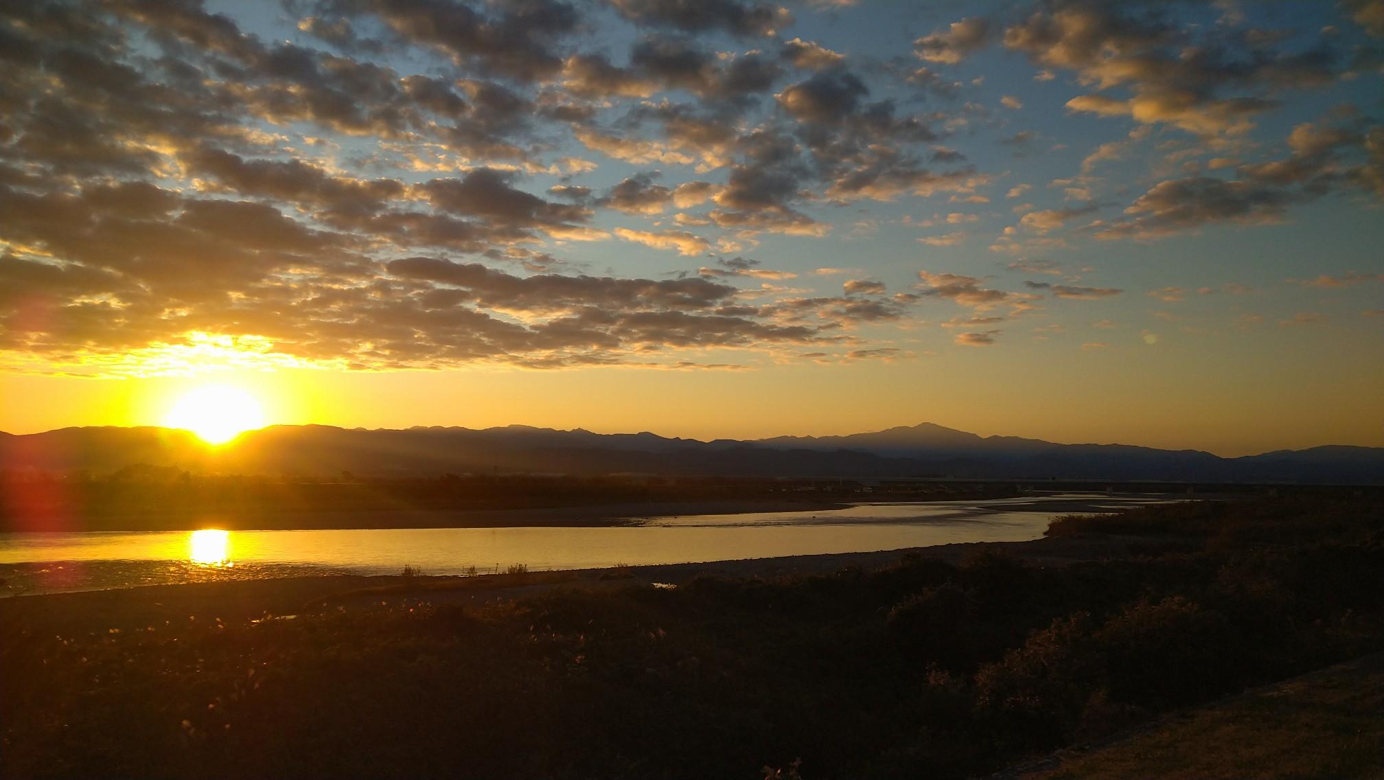 今朝のランでも霊峰白山と日の出からパワー... / SAGAPさんのモーメント | YAMAP / ヤマップ
