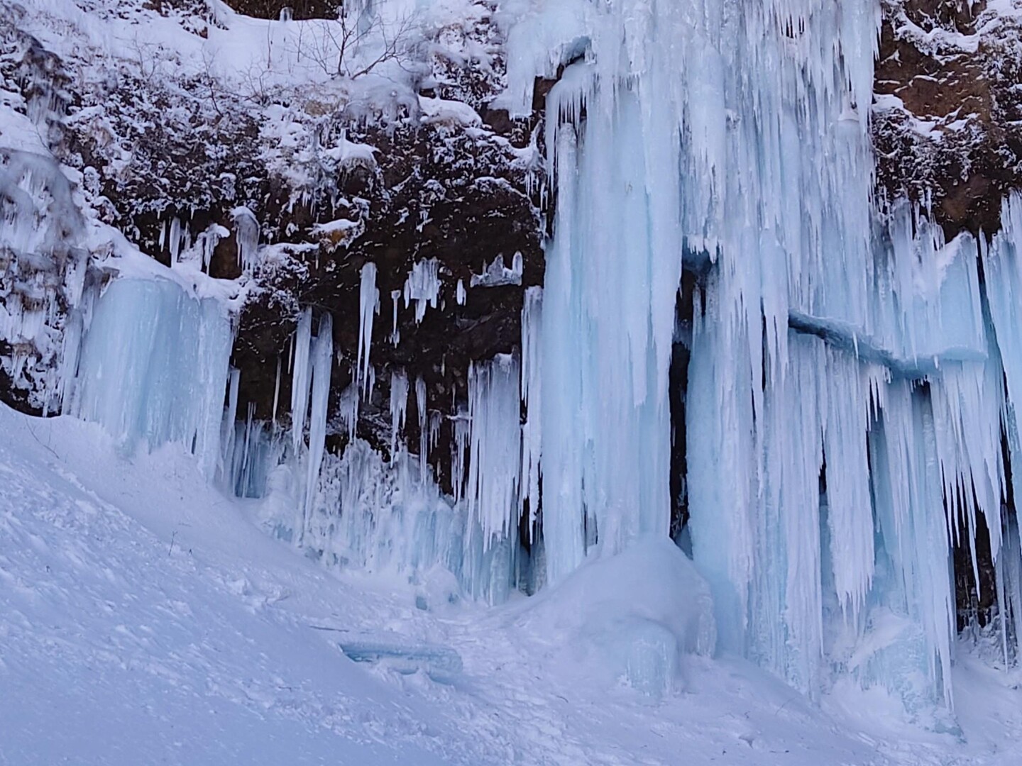 初めての仙人沢氷瀑と爆風の刈田岳 / rukyさんの蔵王山・雁戸山・不忘山の活動データ | YAMAP / ヤマップ