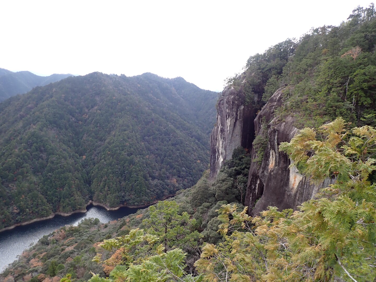 tour…上臈岩 / robin又の名をSantaさんの宇連山・鳳来寺山・岩古谷山の活動データ | YAMAP / ヤマップ
