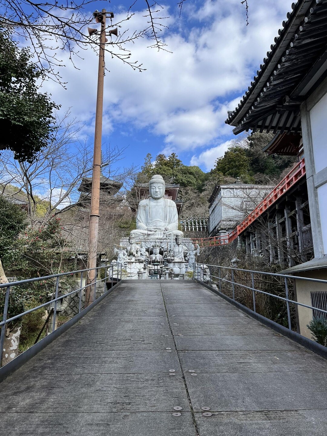 壺坂寺も桜満開🌸ですねー 3月に『高取... / ちのさんのモーメント | YAMAP / ヤマップ