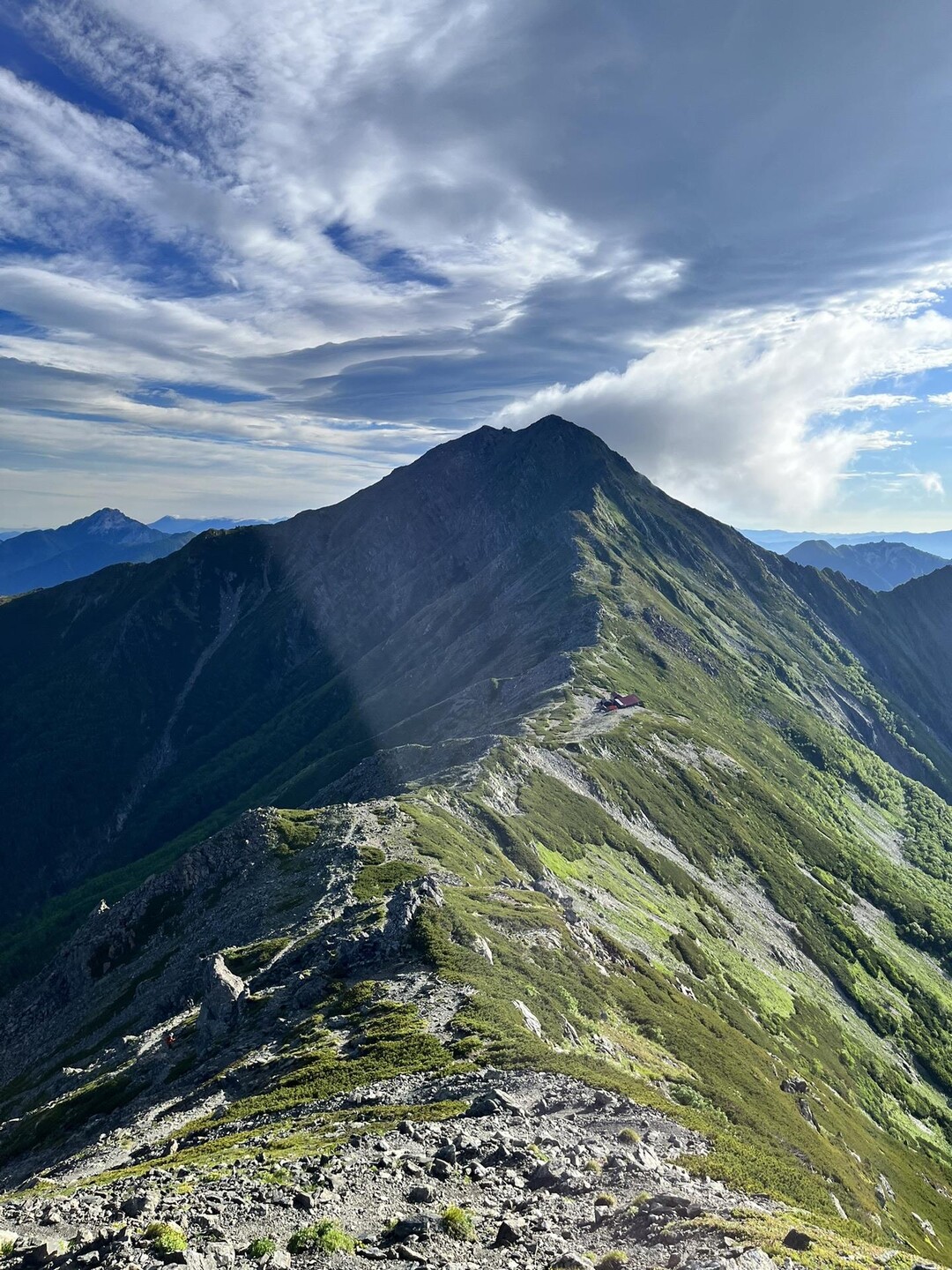 「天空の稜線」白峰三山縦走 / jojoさんの北岳・間ノ岳・農鳥岳の活動データ | YAMAP / ヤマップ