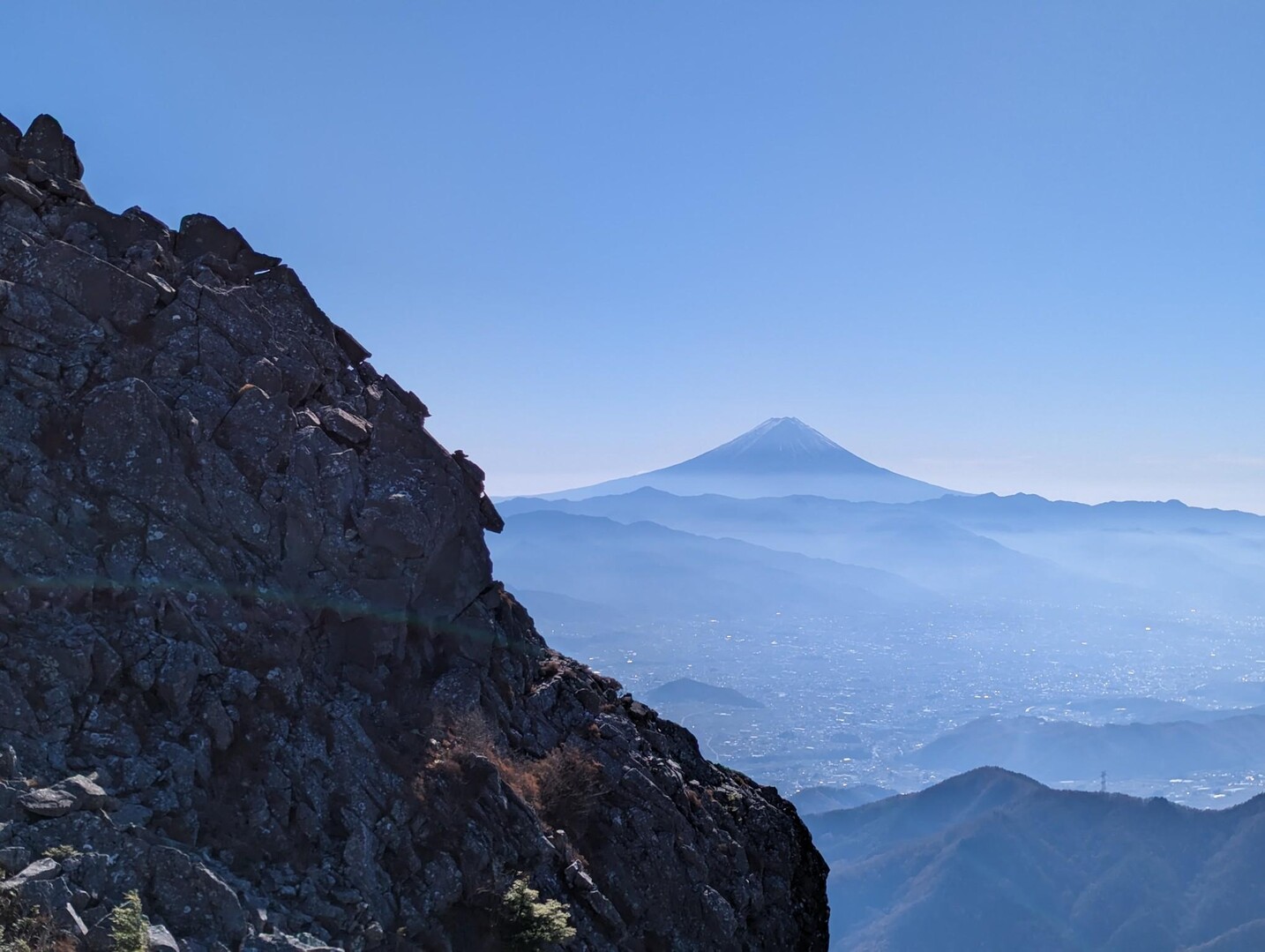 乾徳山・道満山 / Stevenさんの乾徳山・黒金山の活動データ | YAMAP / ヤマップ