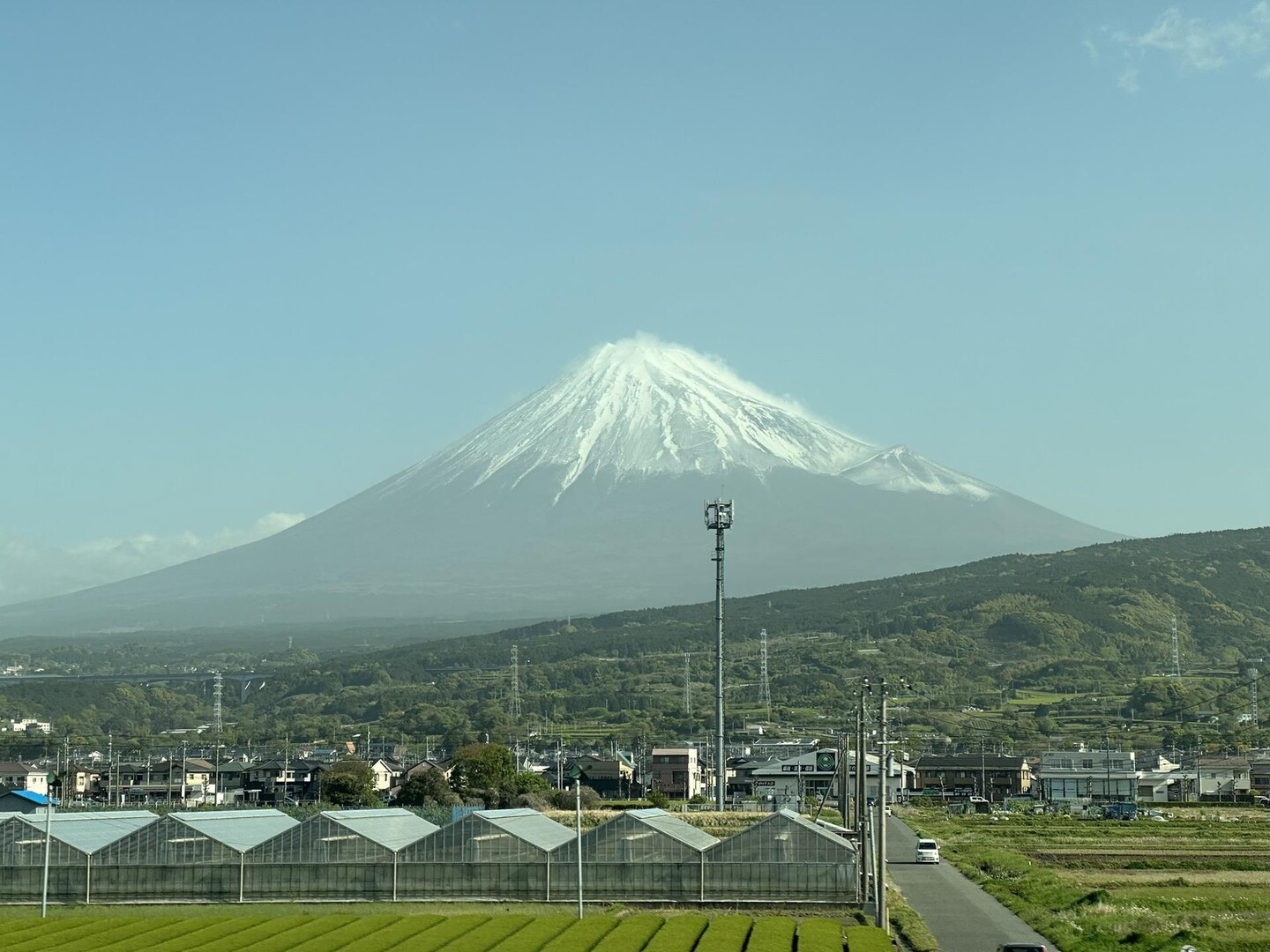 今日の富士山。宝永山のあたりが薄っすら白... / nbkyさんのモーメント | YAMAP / ヤマップ