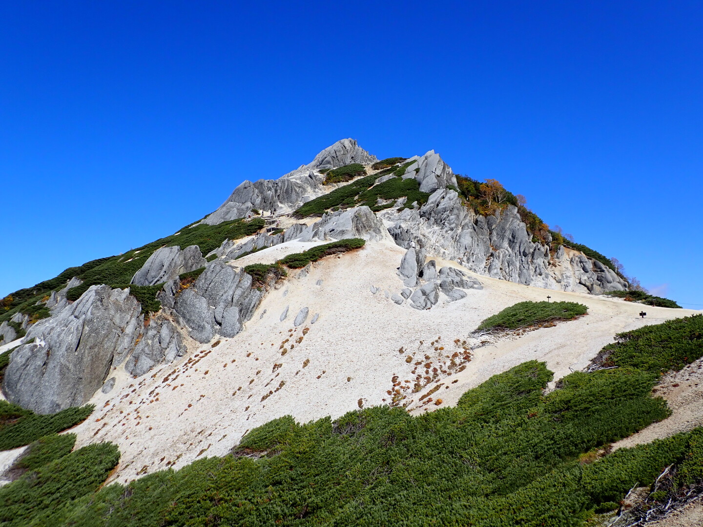 花崗岩の岩塔群を見に燕岳へ / メバルさんの常念岳・大天井岳・燕岳の活動データ | YAMAP / ヤマップ