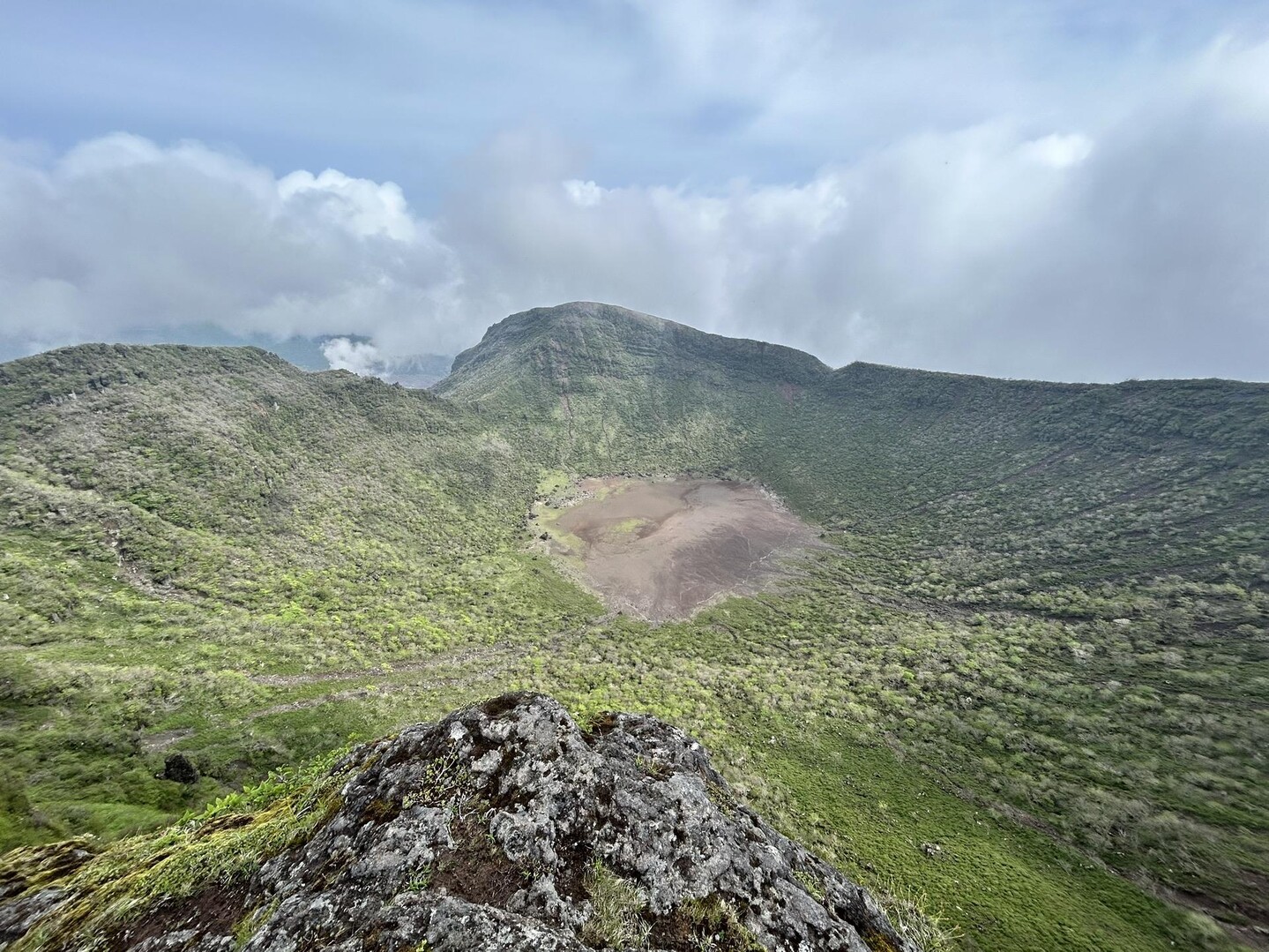 GW Day.1 / かずみ さんの霧島山・韓国岳・高千穂峰・夷守岳・烏帽子岳の活動データ | YAMAP / ヤマップ