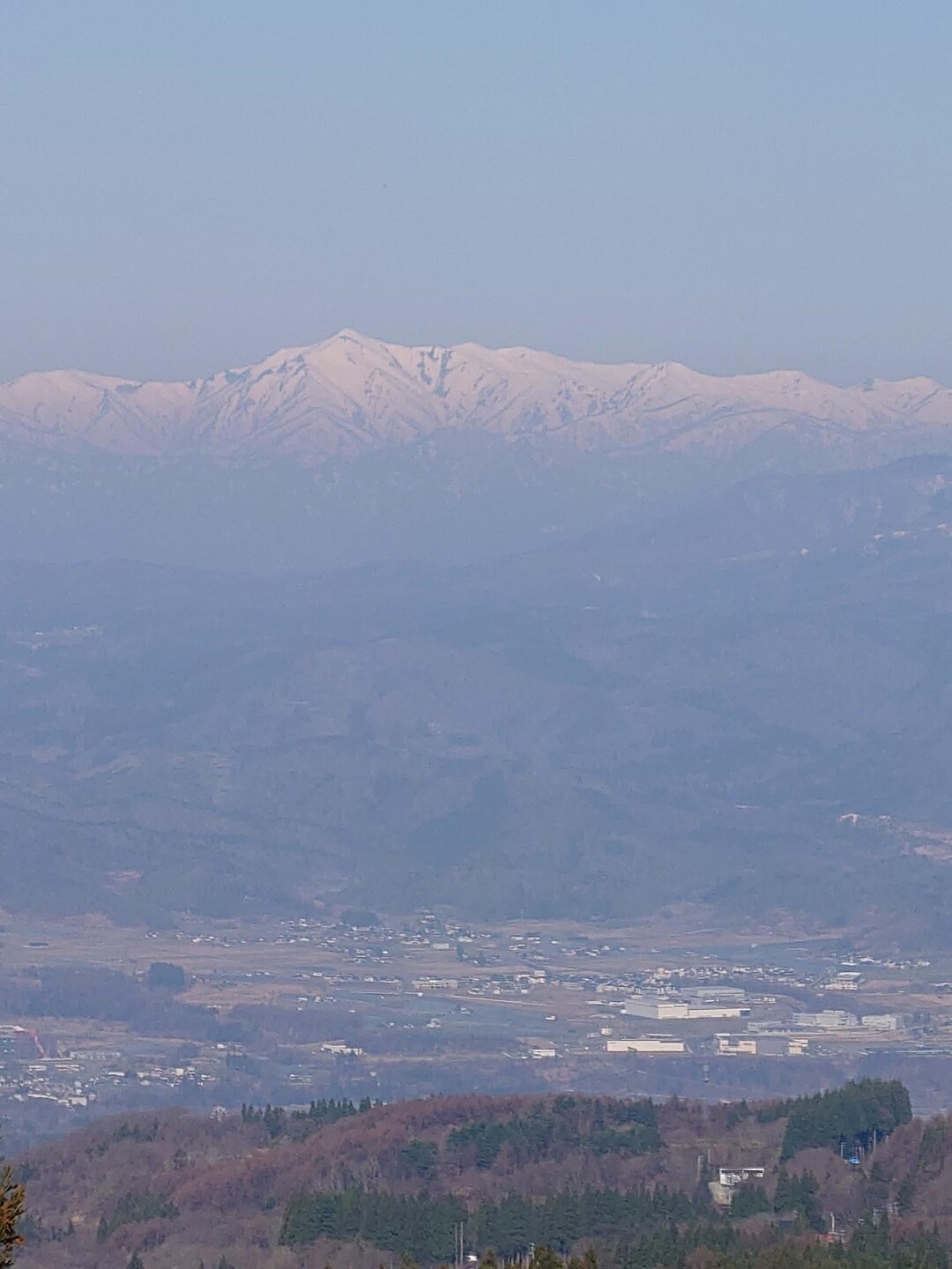蔵王温泉の宿から‥‥朝日連峰 今日は少し... / tosiyuki.Kさんのモーメント | YAMAP / ヤマップ