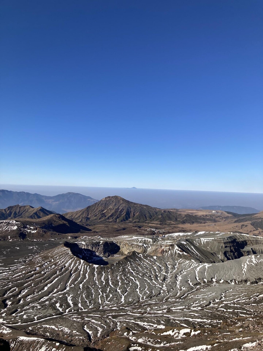 冬の訪れ〜中岳・高岳・南岳 / SHINYAさんの阿蘇山・高岳・根子岳の活動データ | YAMAP / ヤマップ