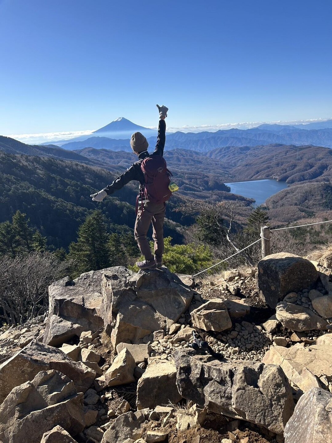 大菩薩嶺〜富士山と青い空とワタシ〜 / すずさんの大菩薩嶺・鶏冠山・大マテイ山の活動データ | YAMAP / ヤマップ