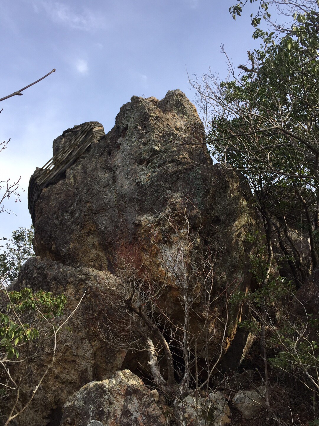 鞍掛山の龍岩 神名火山との縦走。 / そらさんのモーメント | YAMAP / ヤマップ