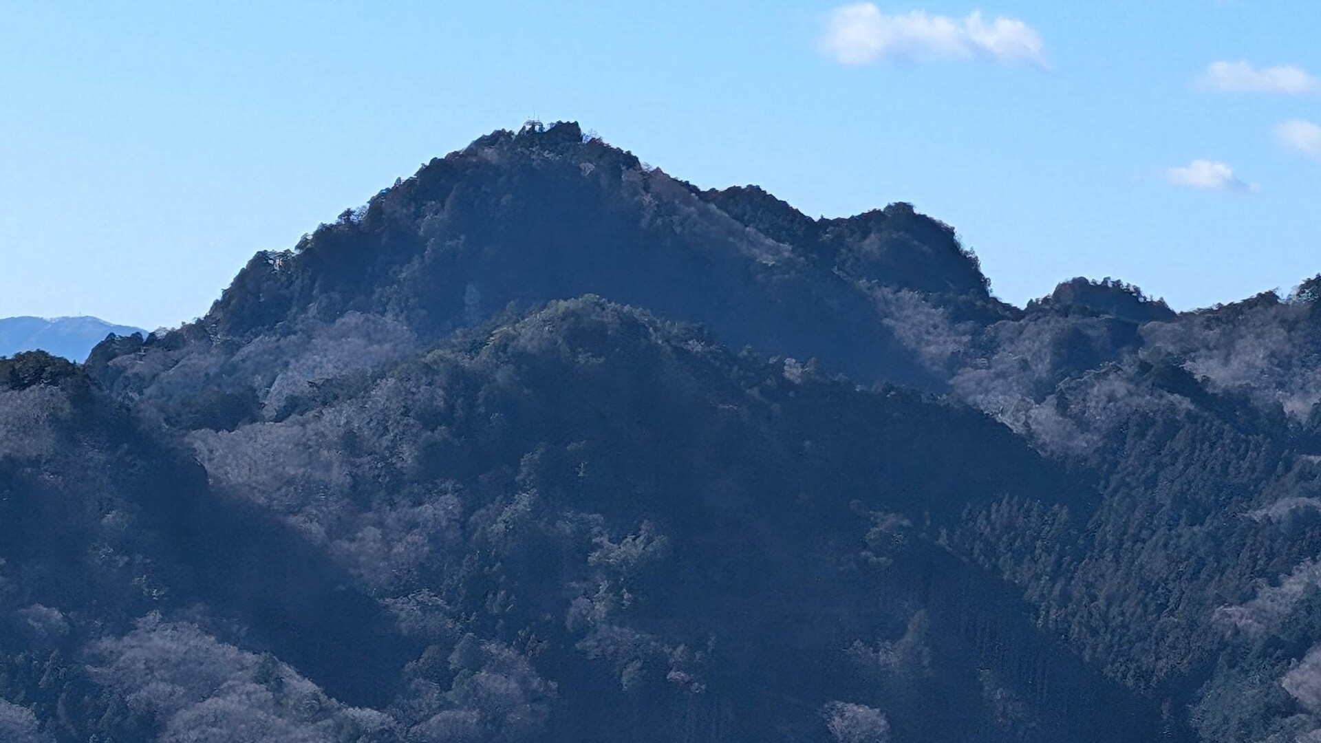 長倉山・鞍掛山・シゲト山・三角山 / nonnon99さんの古賀志山・赤岩山・鞍掛山・男抱山・半蔵山の活動データ | YAMAP / ヤマップ