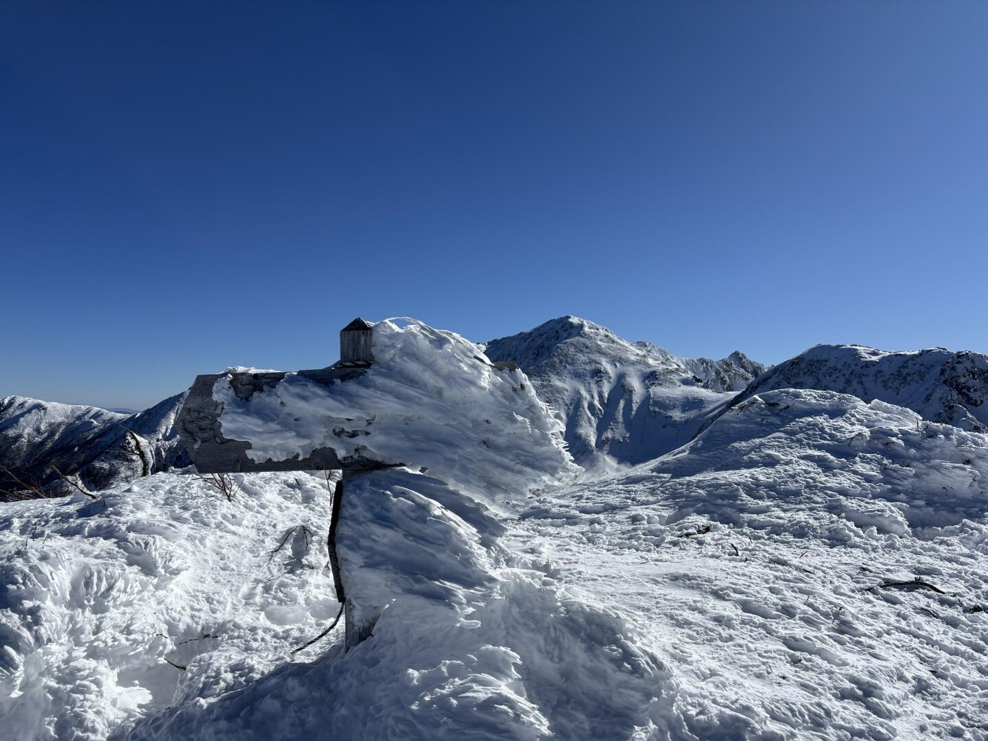 team cancer🦀絶景探訪麦草岳 / 菖蒲さんの木曽駒ヶ岳・空木岳・越百山の活動データ | YAMAP / ヤマップ