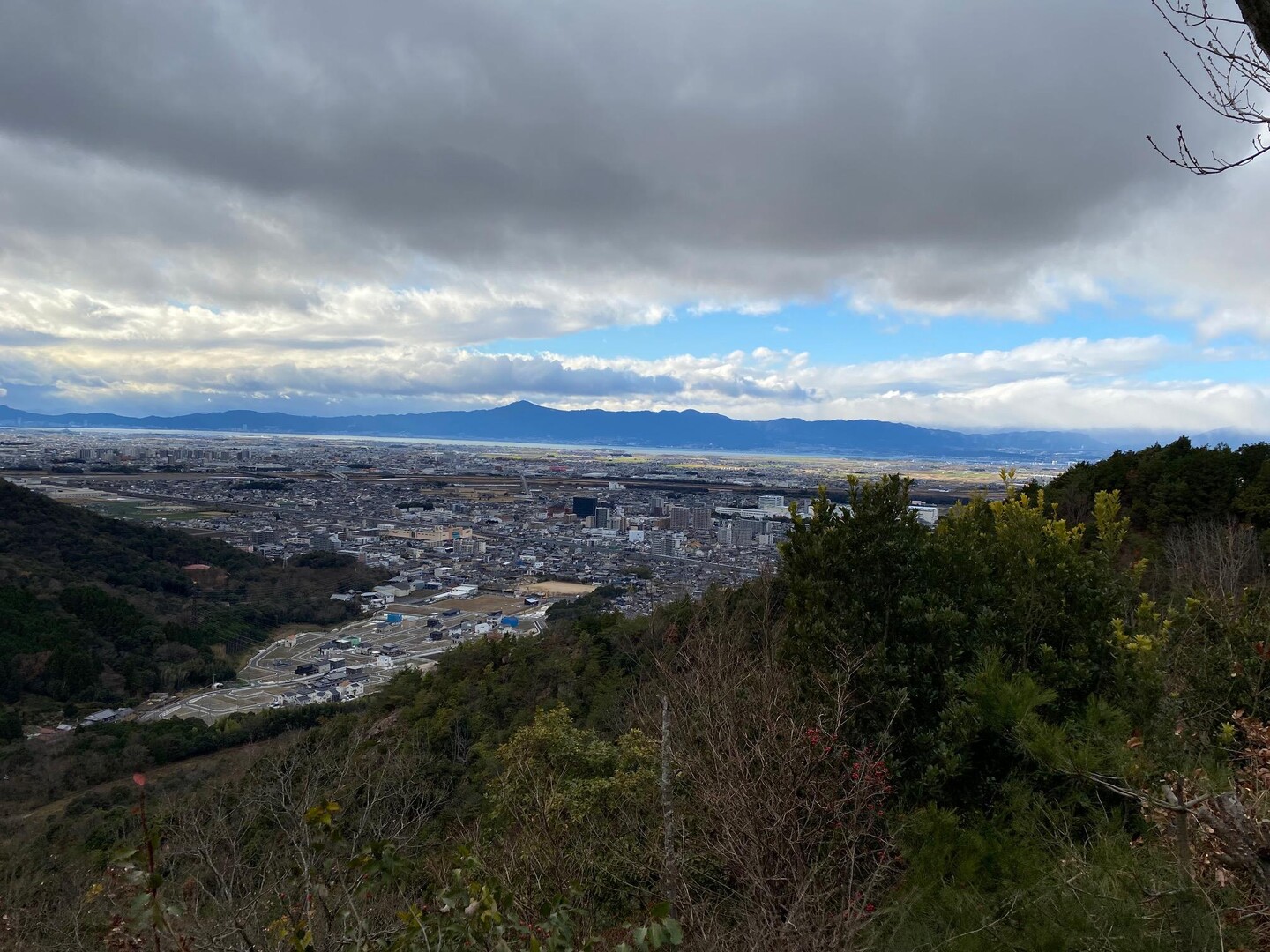 三上山・女山・東光寺岩梨山・東光寺日陽山・東光寺不動山・妙光寺山・田中山・旗振山 / たかちゃんさんの三上山・鏡山の活動日記 | YAMAP ...