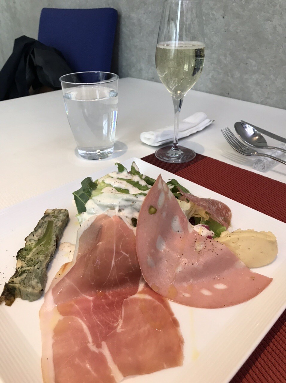 本日のランチ。静かでいい雰囲気のお店でし... / drankmonkeyさんのモーメント | YAMAP / ヤマップ