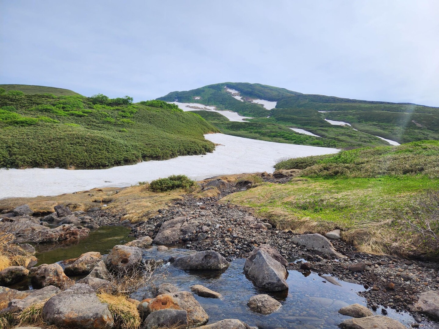 湯ノ台口～ 伏拝岳・七高山・鳥海山（新山）・文珠岳 / CB1300kaさんの鳥海山・七高山・笙ヶ岳の活動データ | YAMAP / ヤマップ