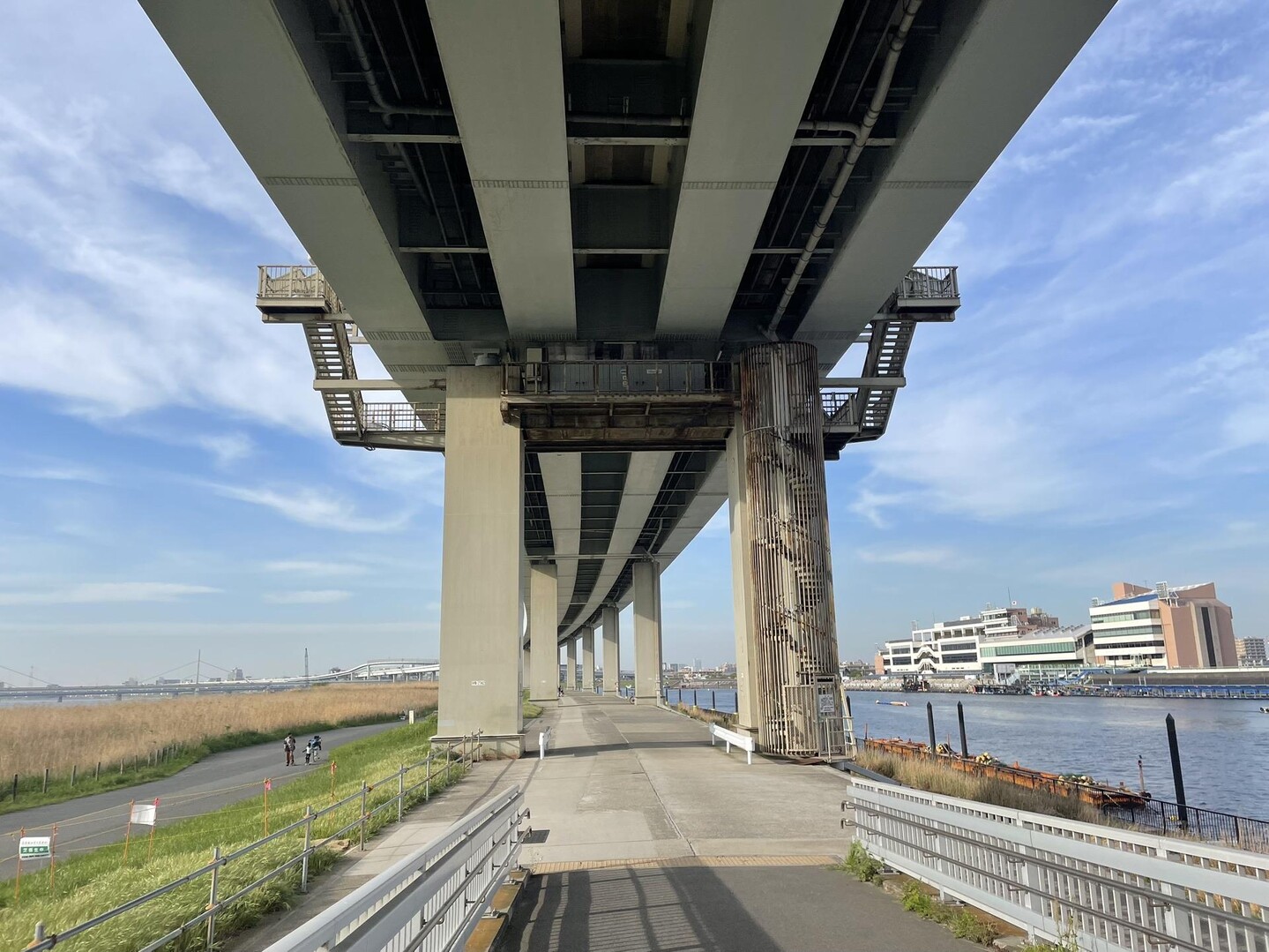 首都高7号線の下を歩いてたら、江戸川ボー... / hideshanさんのモーメント | YAMAP / ヤマップ