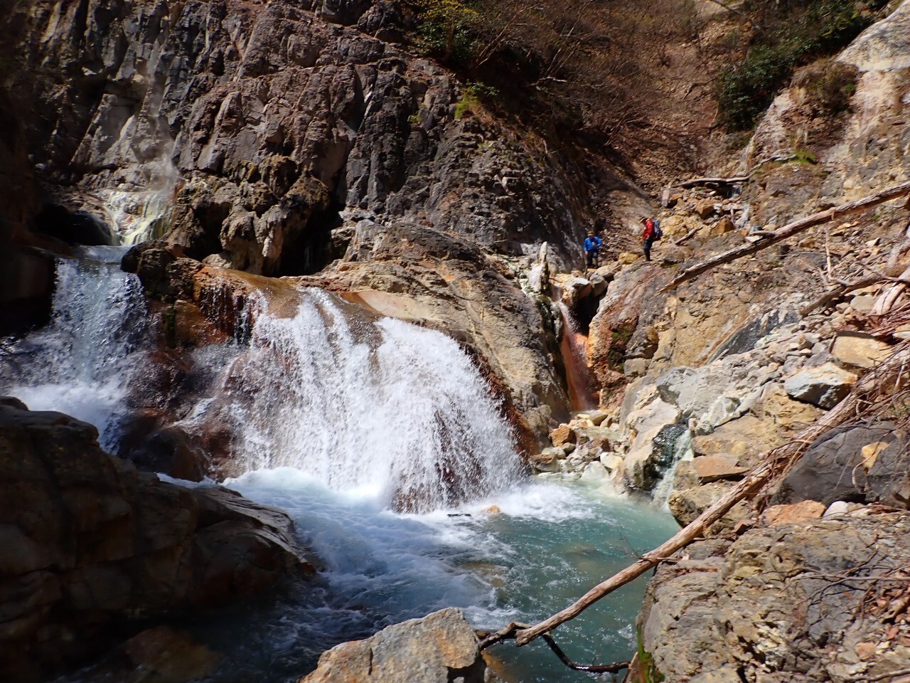 2022/5/5 メタボ軍団と湯沢噴泉塔... / METAL-渓山さんのモーメント | YAMAP / ヤマップ