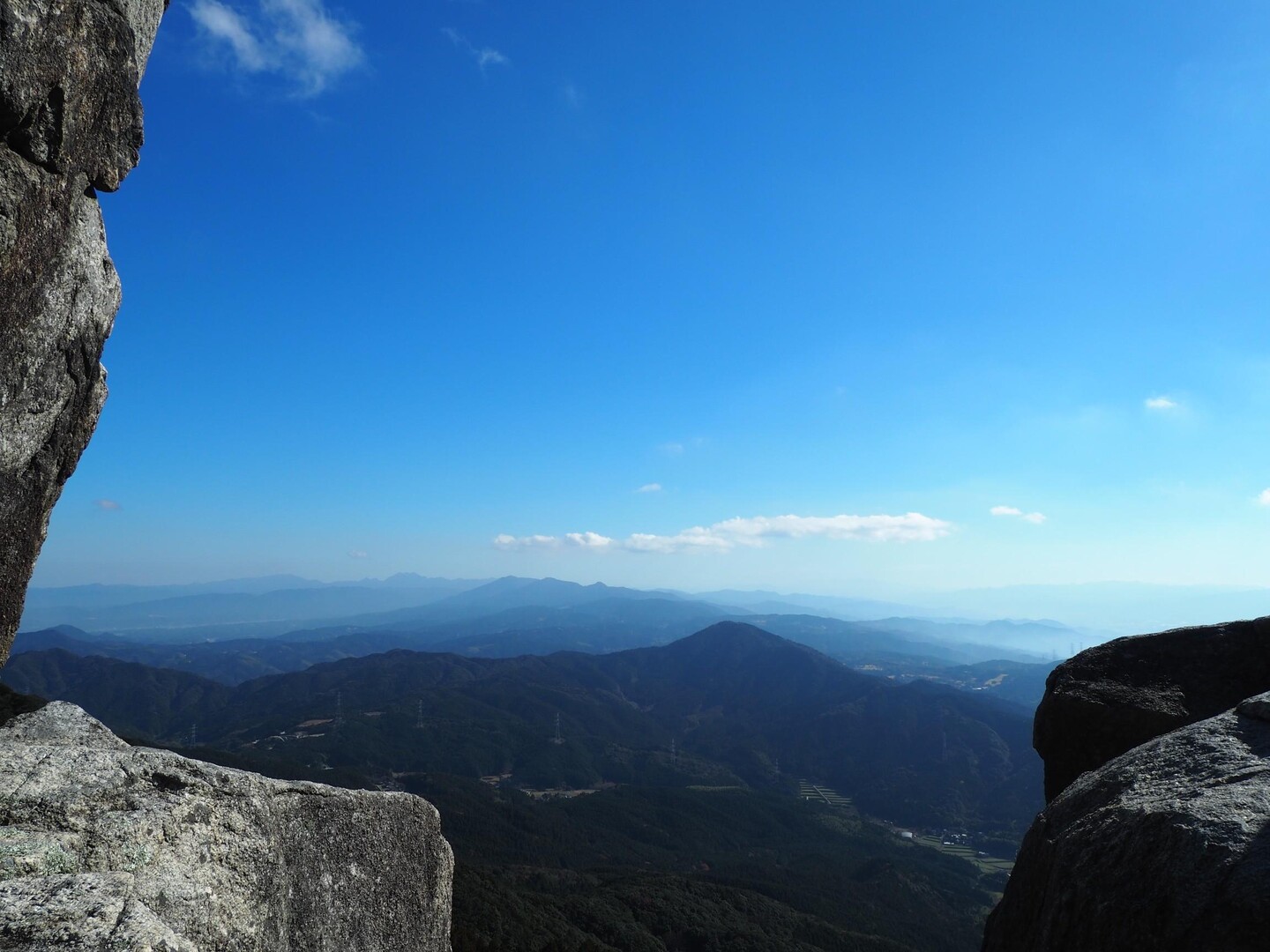 山頂でお弁当食べよう 宝満山 / yossyさんの宝満山・三郡山・若杉山の活動データ | YAMAP / ヤマップ